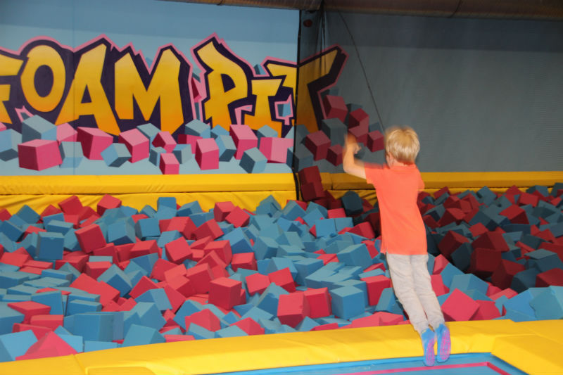 AirHop Trampolinpark - Around About Munich